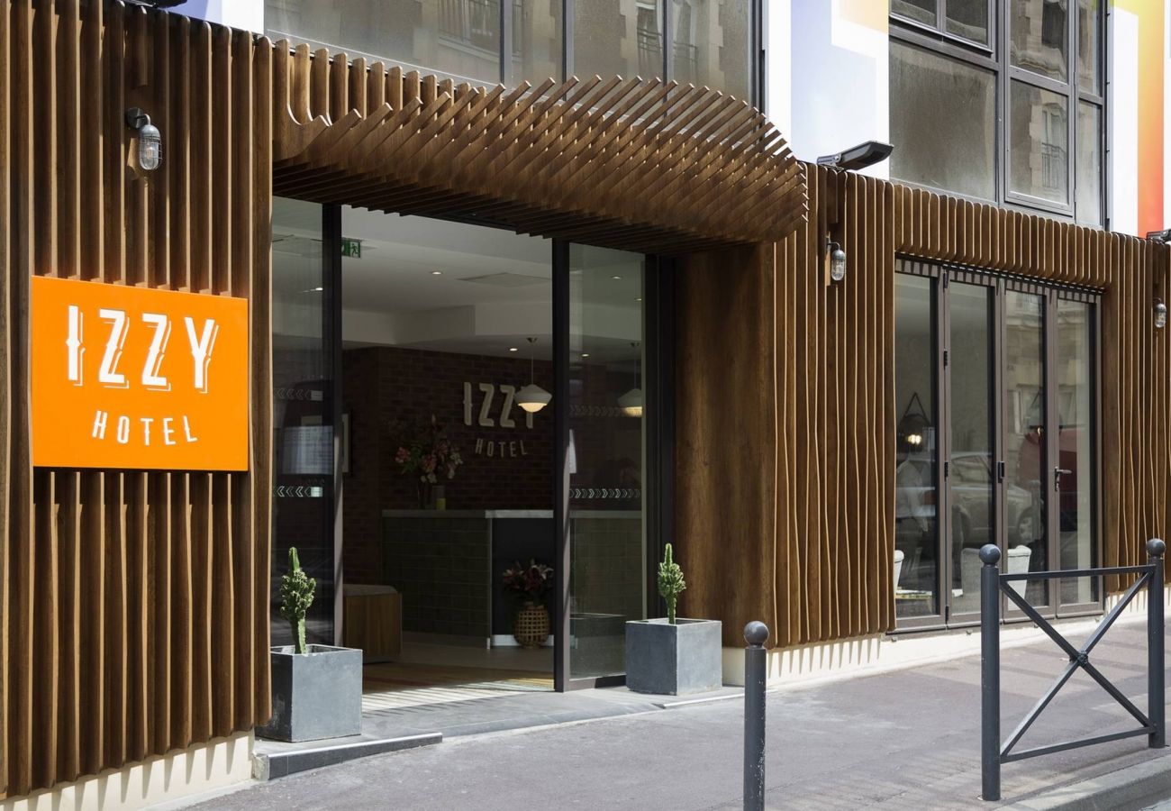 Hotel IZZY by HappyCulture™ | 3 Star Hotel in Paris Porte de Versailles ...